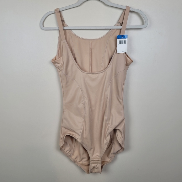 Maidenform | Intimates & Sleepwear | Nwt Maidenform Body Shaper Open ...